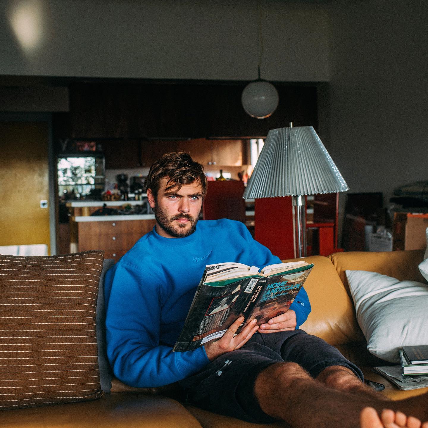 Alex Roe Wife: Meet Monica Noonan, the Talented Artist and Designer ...